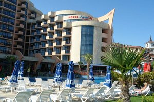 Fiesta Beach (Burgas Region, Nesebar, Resort of Slanchev Bryag), otel  Güneş Sahili Tatil Tesisleri'nden