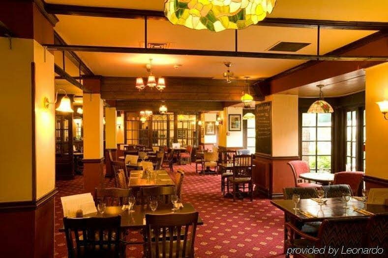 Otel Bear Hotel Havant by Greene King Inns, İngiltere, foto