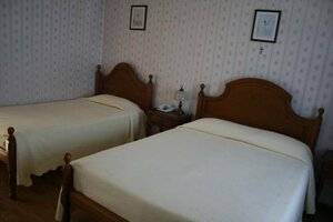 Hotel Padre Cruz (Viana do Castelo, Valença, São Pedro da Torre), otel  Viana do Castelo'dan