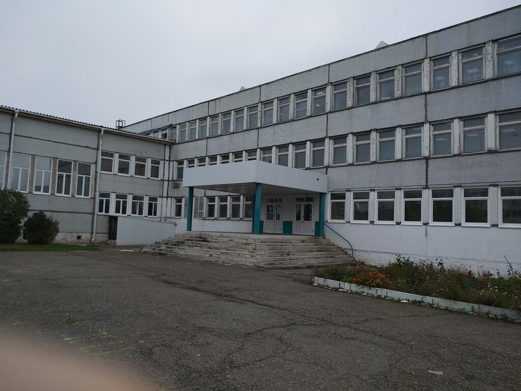 Ortaokul Средняя общеобразовательная школа № 6, Sayanogorsk, foto