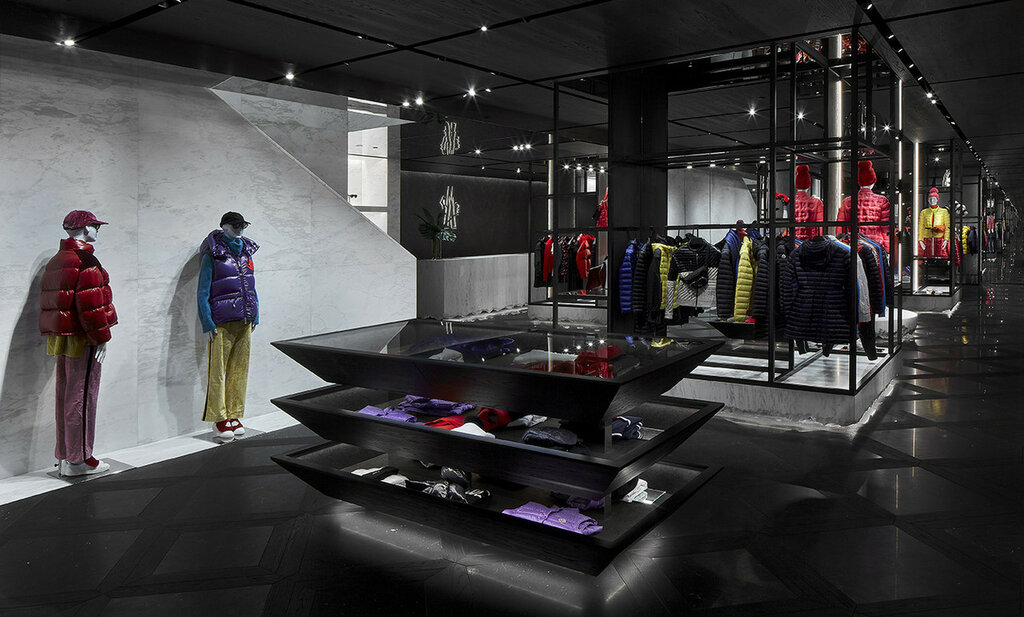 Giyim mağazası Moncler, Singapur, foto
