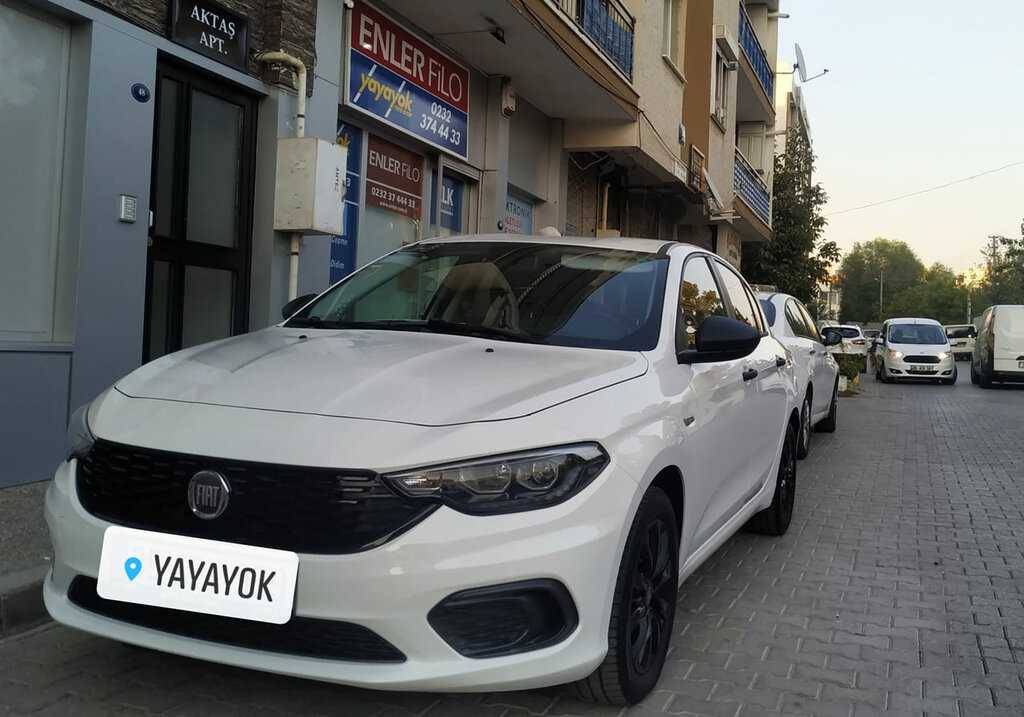 Oto kiralama Yayayok, İzmir, foto