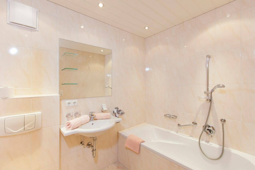 Otel Appartementhaus Kathrin, Tirol, foto