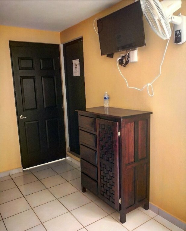 Otel Hotel Jani, Uruapan, foto