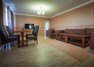 Fazenda (Sumy, Karbysheva  str., 43), otel  Sumi'den