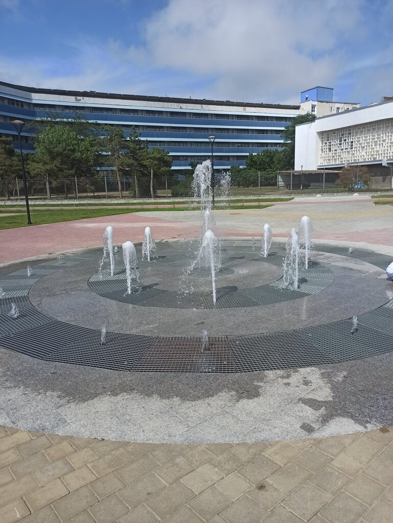 Çeşme Fountain, Saki (Sak), foto
