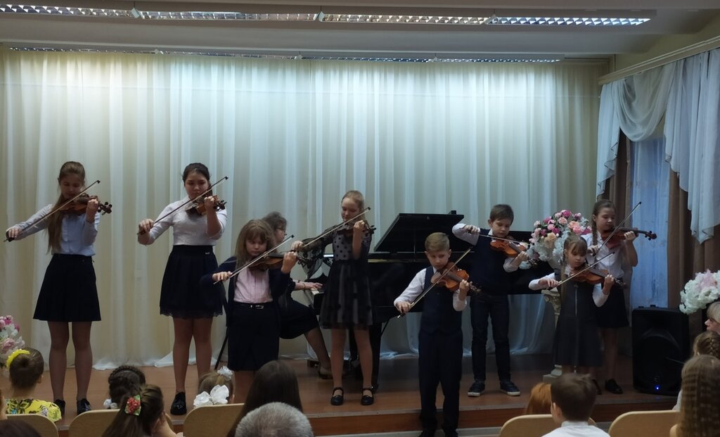 Sanat okulları Children's Art School, Lixoslavl, foto