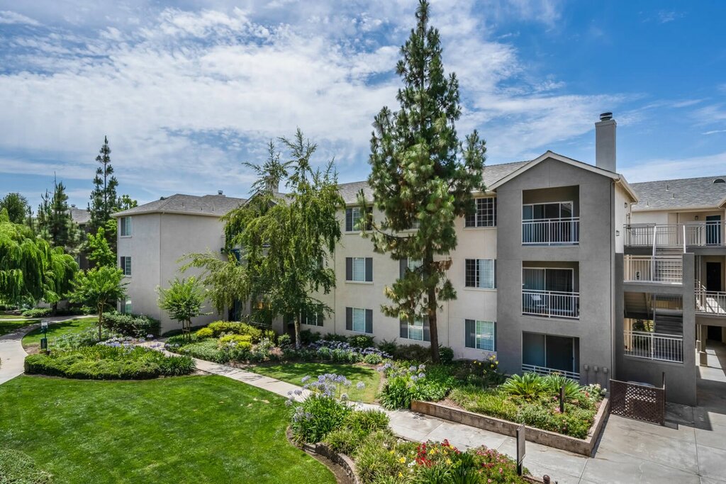 Emlak ofisi Pavona Apartments, San Jose, foto