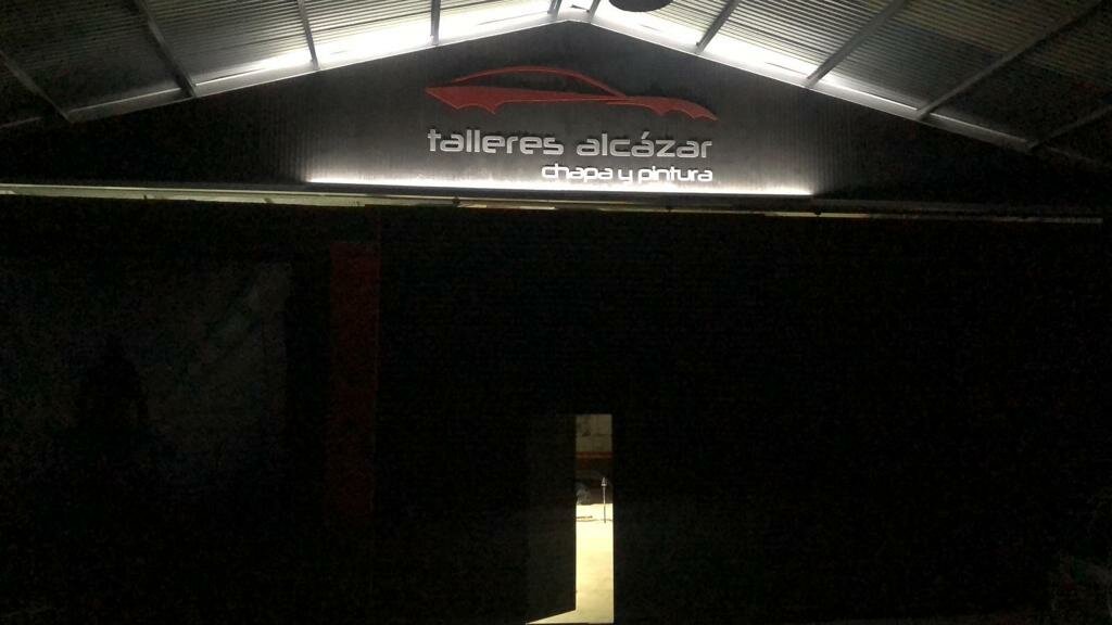 Oto kaporta Talleres Alcázar, Jaen, foto