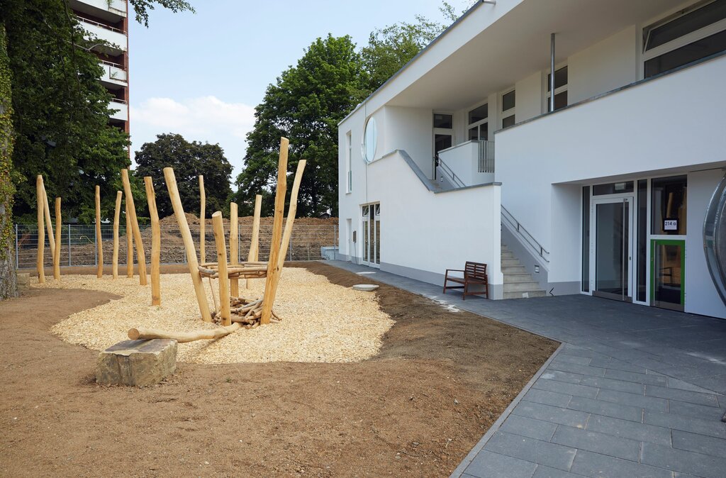 Ortaokul FRÖBEL-Kindergarten Zuckerhut, Köln, foto