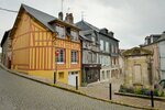 La Maison de Pierre et Valérie St Léonard Honfleur (Normandie, Departement Calvados, Arrondissement de Lisieux, Honfleur, Place du Puits, 10), otel  Honfleur'den
