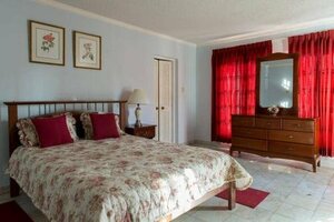 Lawrence Pool House (Saint James Parish, Montego Bay), otel  Montego Bay'den