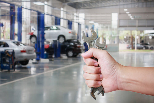 Otomobil servisi Autocarrozzeria Autocar, Sardunya, foto