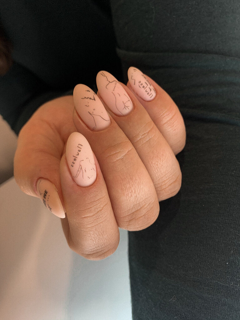 Manikür-pedikür Klever Nails Studio, Mytişçi, foto