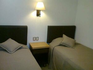 Hotel Rio Tequisquiapan (Jalisco, Line 3, Estación Central de Autobuses), otel  Queretaro Eyaleti'nden