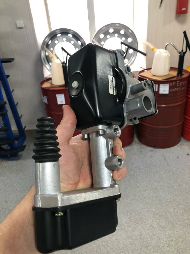 Otomobil yedek parçaları Atc-truck, Çita, foto