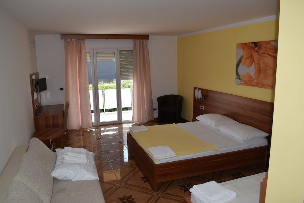 Otel Rooms Grgic, Dünya, foto