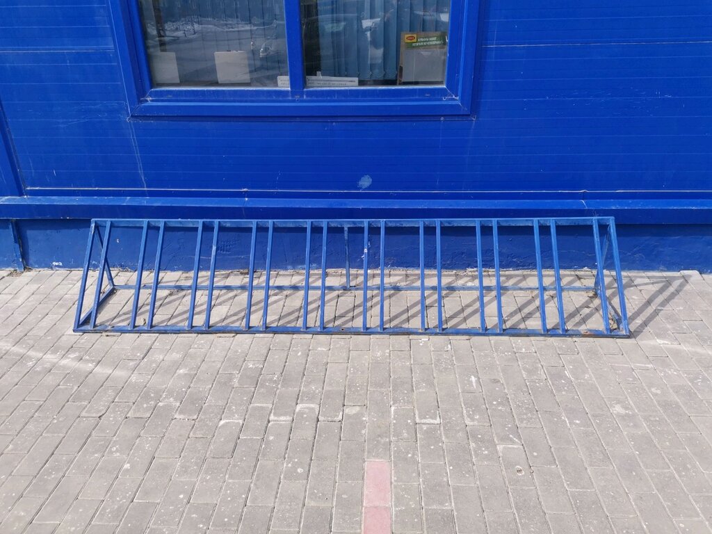 Bisiklet park yerleri Велопарковка, Yekaterinburg, foto