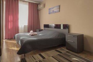 Shelkovichnaya Apartments (Шелковичная улица No:7А), otel  Kiev'den