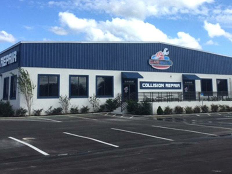 Oto kaporta Joe Hudson's Collision Center, Ocala, foto