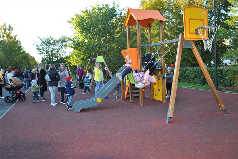 Oyun alanı Playground, Sharypovo, foto