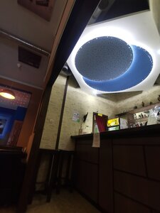 Gril bar Za mostom (Yubileyny pereulok No:6, Kolpashevo), kafe  Kolpaşevo'dan