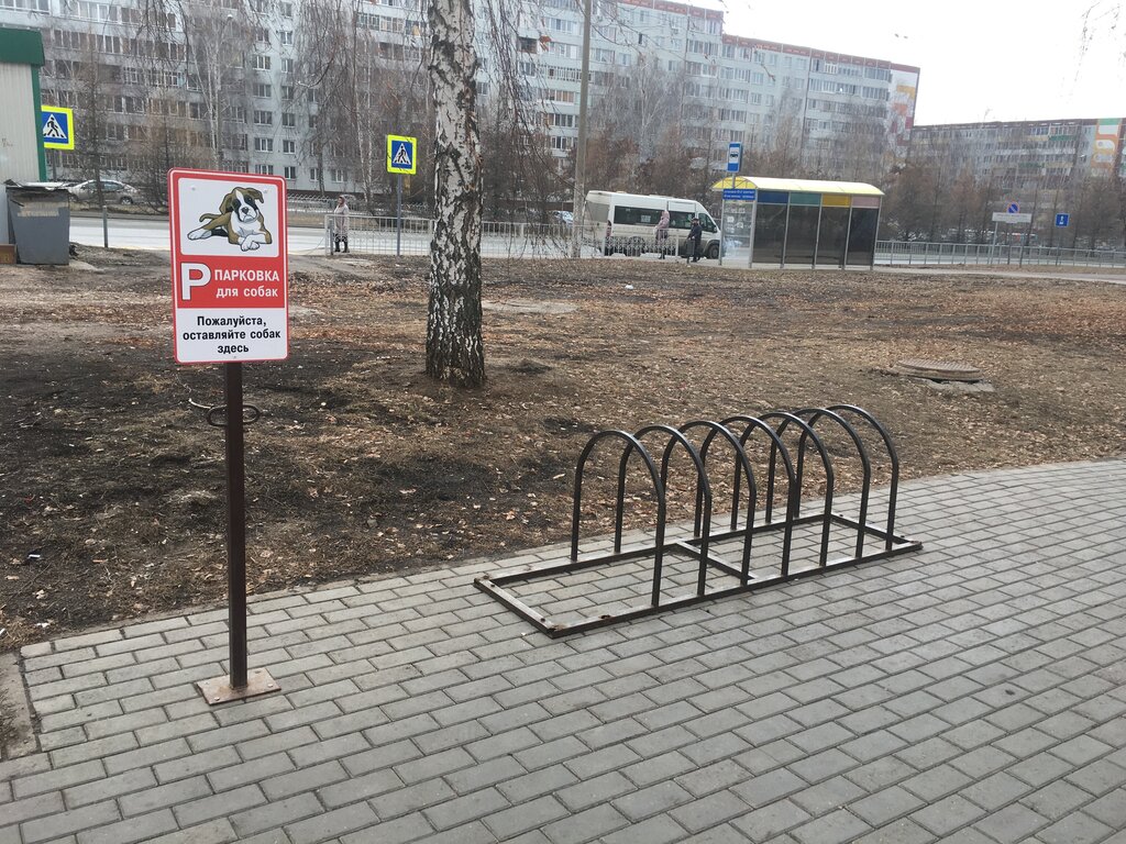 Bisiklet park yerleri Bicycle parking, Naberejniye Çelny (Yar Çallı), foto
