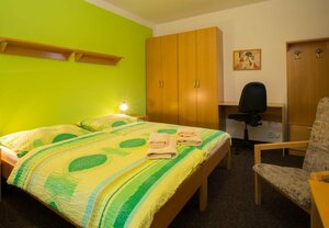 Penzion Maxim (Jihočeský kraj, Cesky Krumlov, Namesti), otel  Trebon'dan