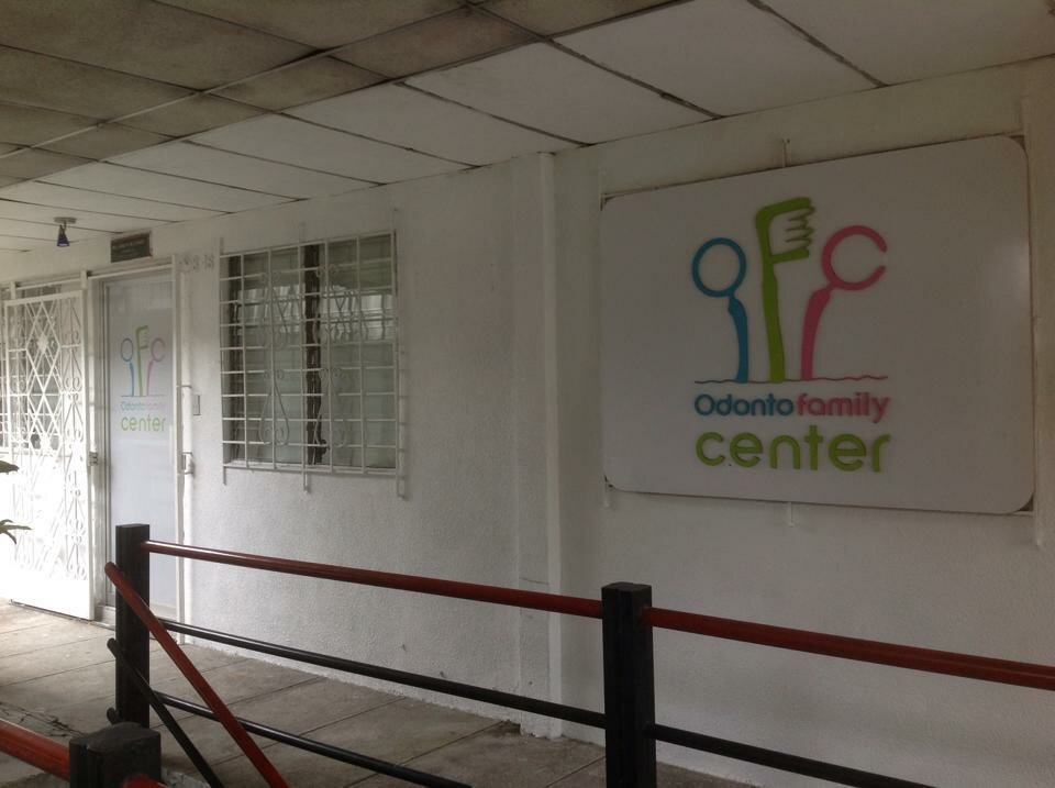 Özel ağız ve diş sağlığı klinikleri ve muayenehaneleri OdontoFamily Center, San Salvador, foto