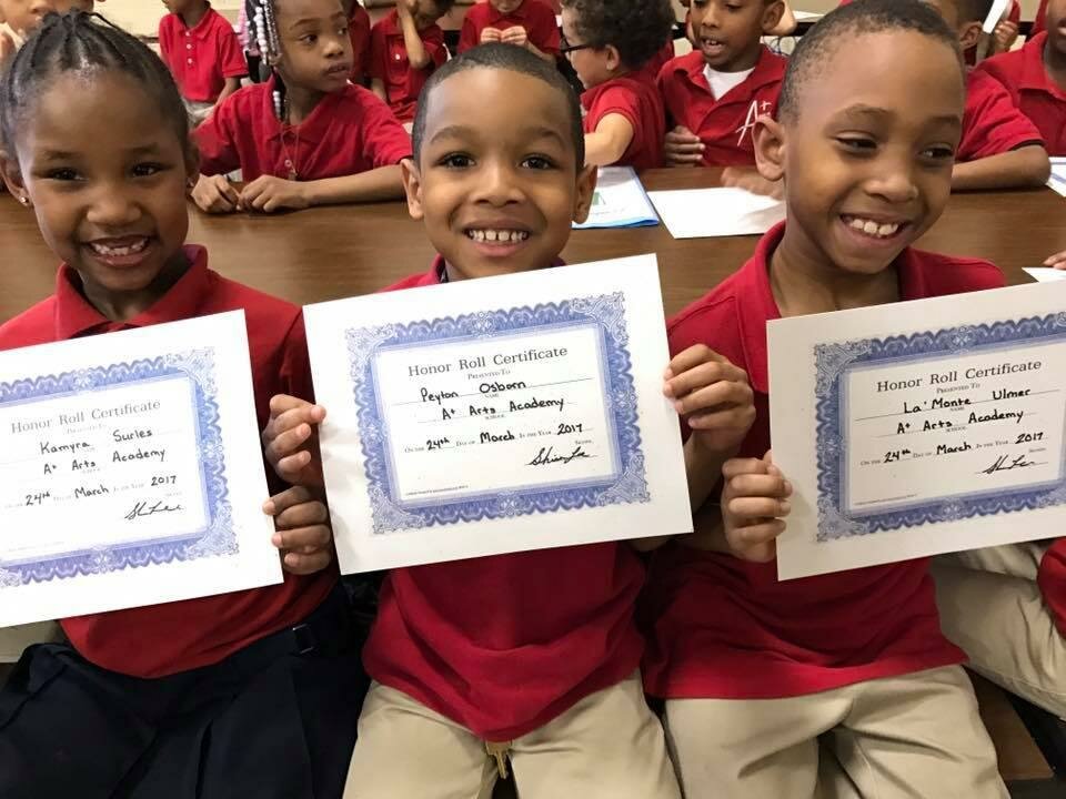 i̇lkokul A+ Arts Academy, Columbus, foto