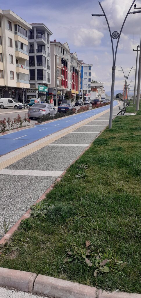 Kültür ve eğlence parkları Yeni Çevreyolu Parkı Yürüyüş ve Spor Alanı, Edremit, foto