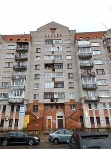 Светлана (Oktyabrskaya Street No:13), güzellik salonu  Kingisepp'ten