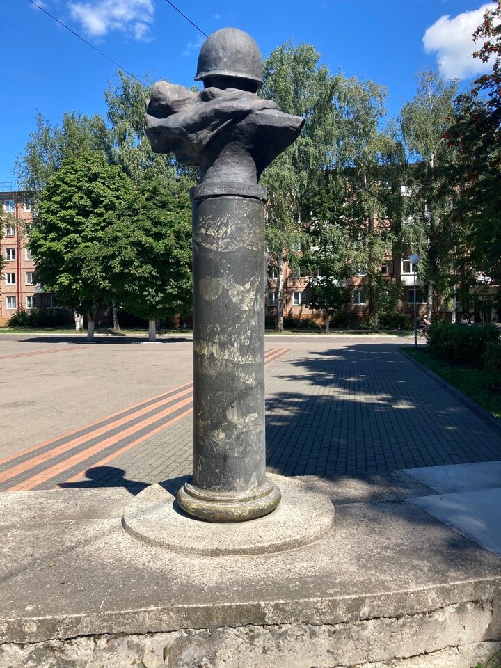 Anıt, heykel Бюст Лоскутова С. П., Karaçev, foto