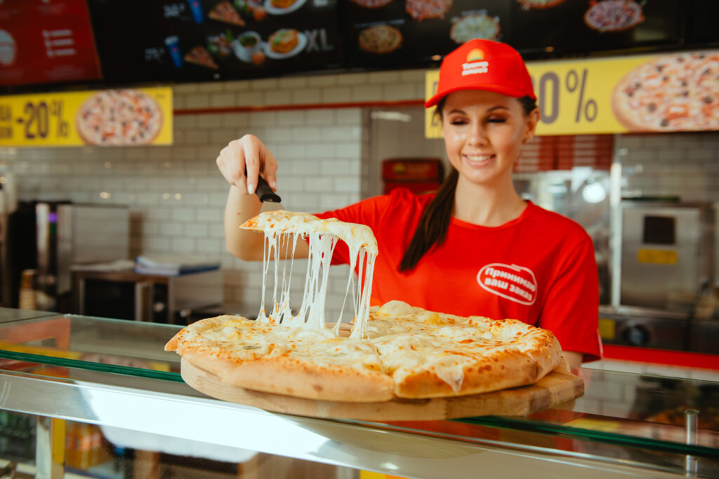 Pizzacılar Tashir pizza, Astrahan, foto