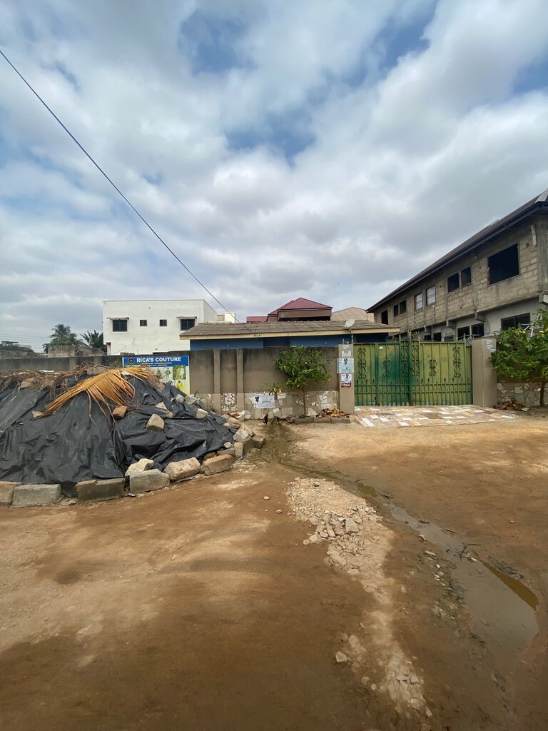 Giyim mağazası Rica’s Corture, Dünya, foto