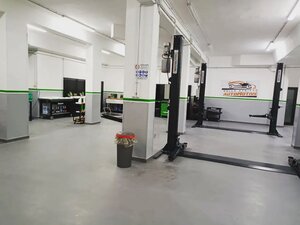 Dello Stritto Automotive (Campania, Caserta, Viale Lincoln Abramo), otomobil servisi