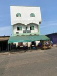 Mosque (Edward Akufo-Addo Road No:90), cami  Akra'dan