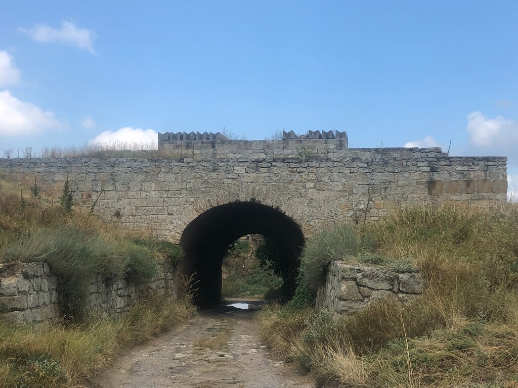 Turistik yerler Северо-восточный бастион, Kerç, foto