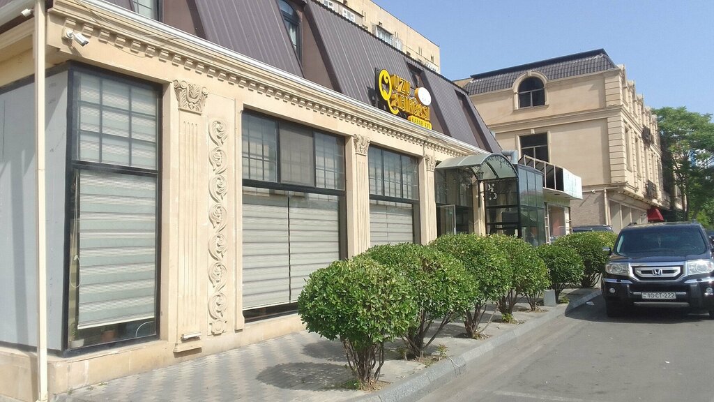 Restoran Quzu qabirgasi, Bakü, foto