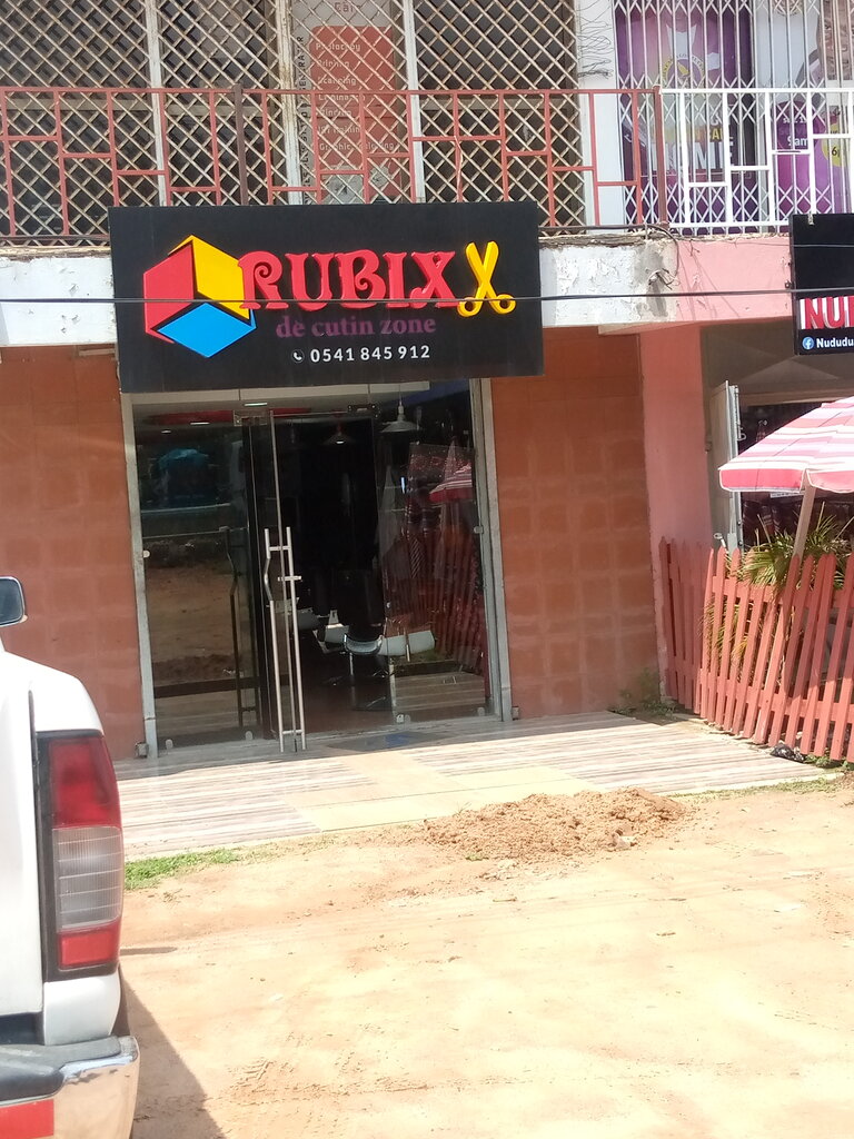 Kuaförler Rubix, Dünya, foto