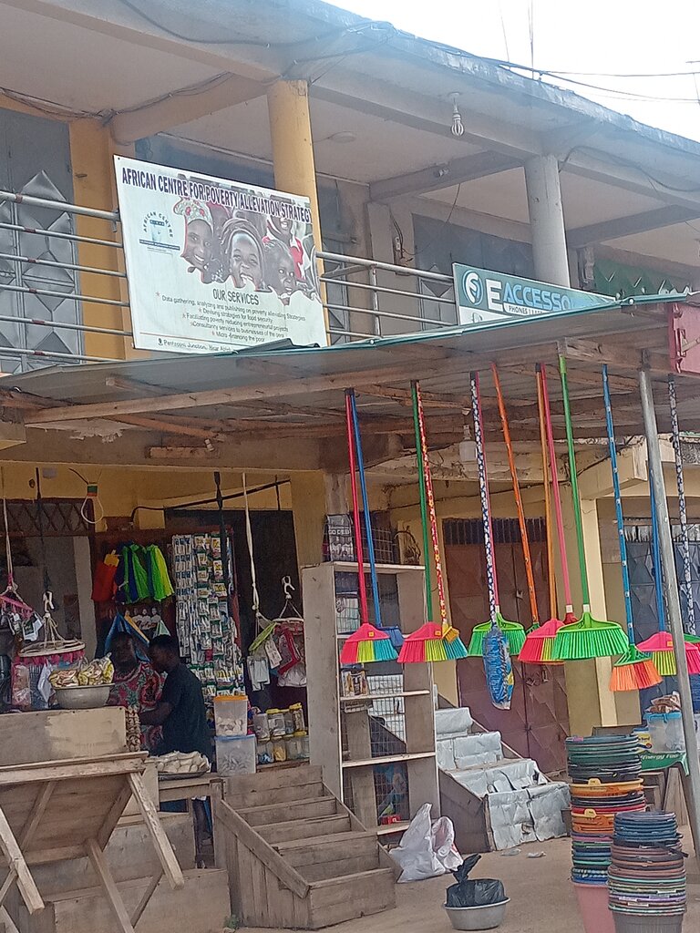 Yardım kuruluşları African centre for pverty alleviation strategy, Dünya, foto