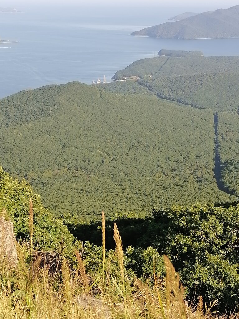 Dağ zirvesi Гора Большой Иосиф 530 метров, Primoriye, foto