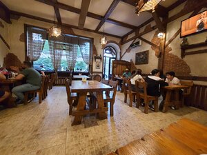 Restorani Zveli Borjomi (Merab Kostava Street No:19), restoran