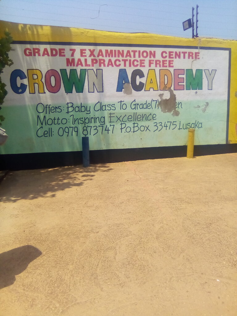 Ortaokul Crown Academy, Lusaka, foto
