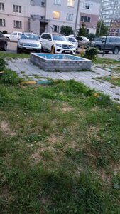 Fountain (Nizhniy Novgorod, Gordeevskiy Microdistrict), çeşme  Nijni Novgorod'dan