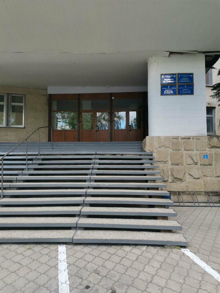 Bilim araştırma enstitüsü Institutul de Fiziologie si Sanocreatologie, Kişinev, foto