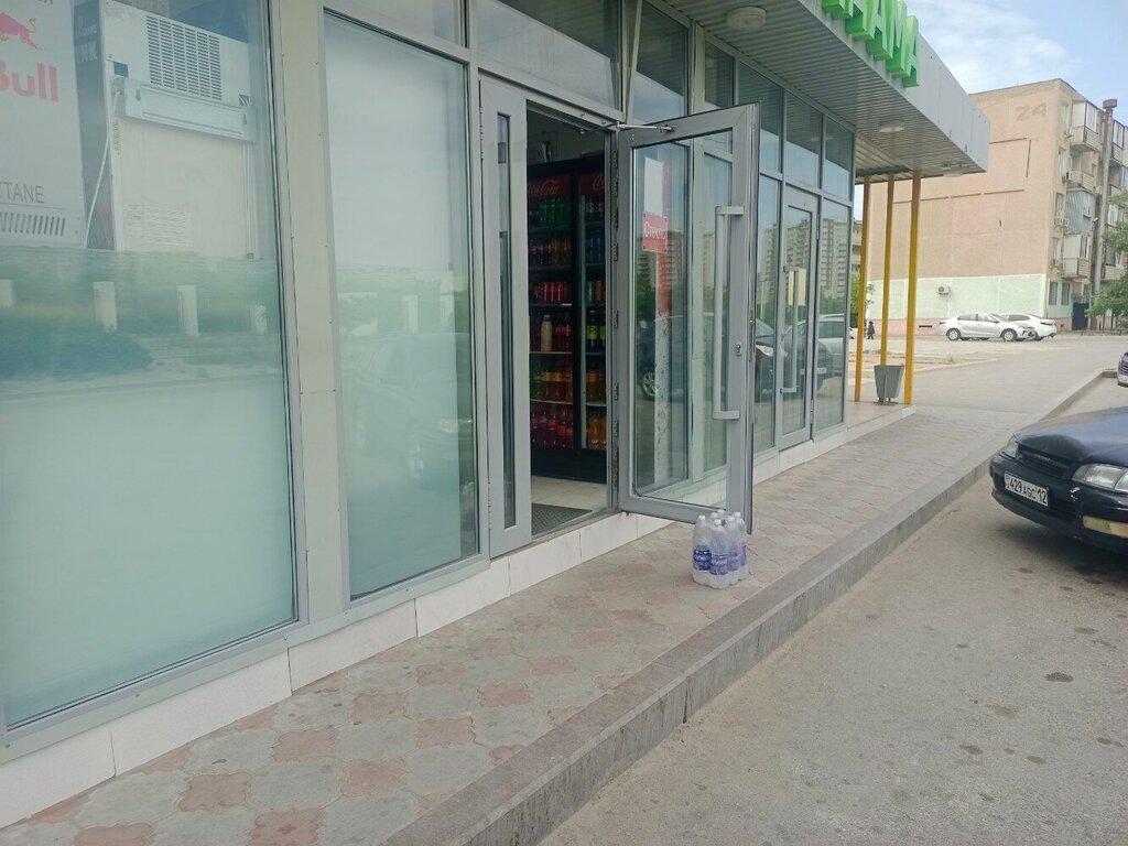 Market 333, Aktav, foto