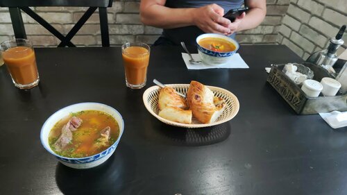Kafe Özbek yemekleri Jiz-Biz, Rostovskaya oblastı, foto