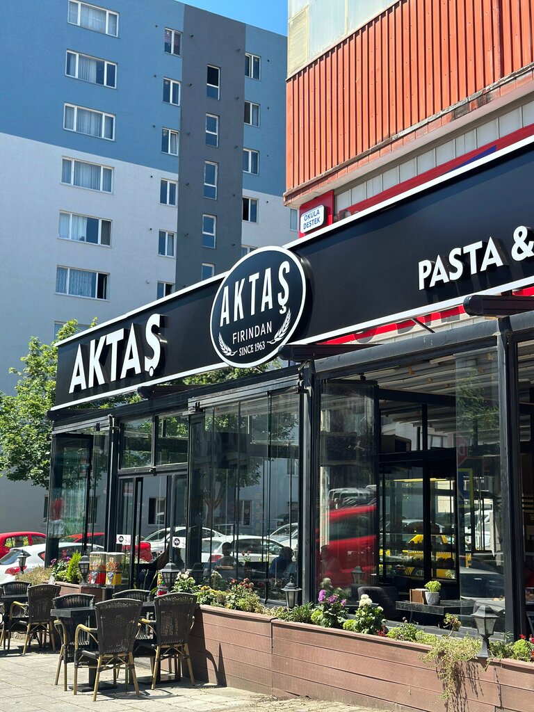 Ekmek fırını Fırından Pasta & Fırın & Resturant, İstanbul, foto