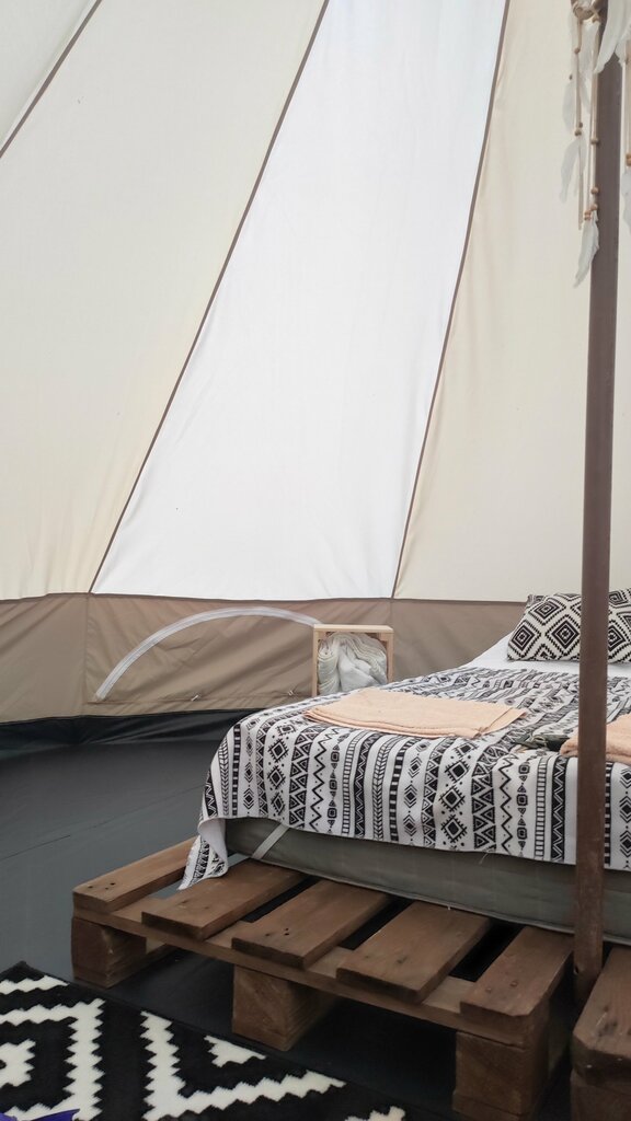 Kamp alanları Глэмпинг Boho Camp, Saint‑Petersburg ve Leningradskaya oblastı, foto